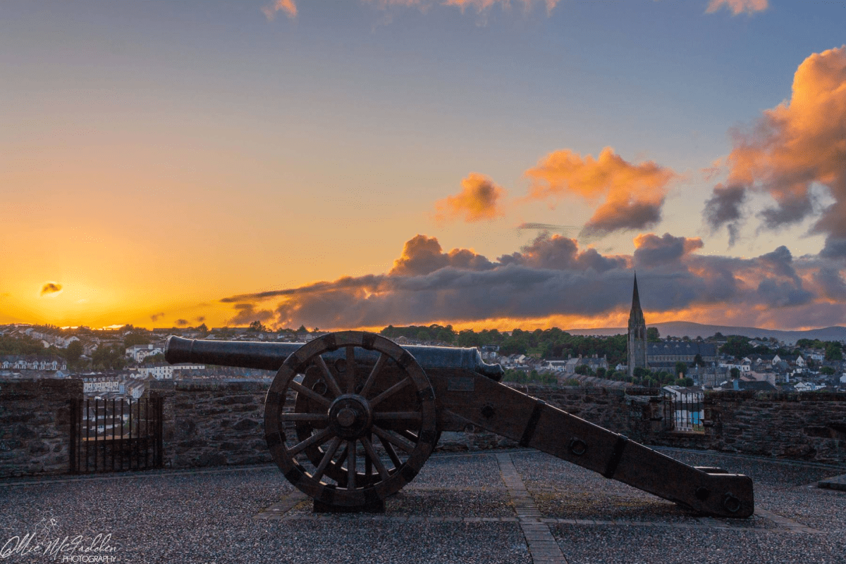 Discover Derry Tourist Attractions – Sinnsro Cafe, Derry